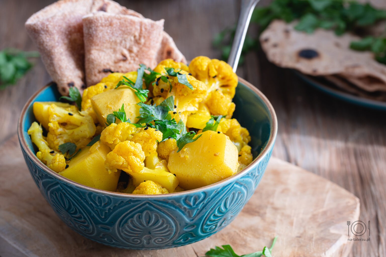 Aloo gobi. Kalafior z ziemniakami po indyjsku